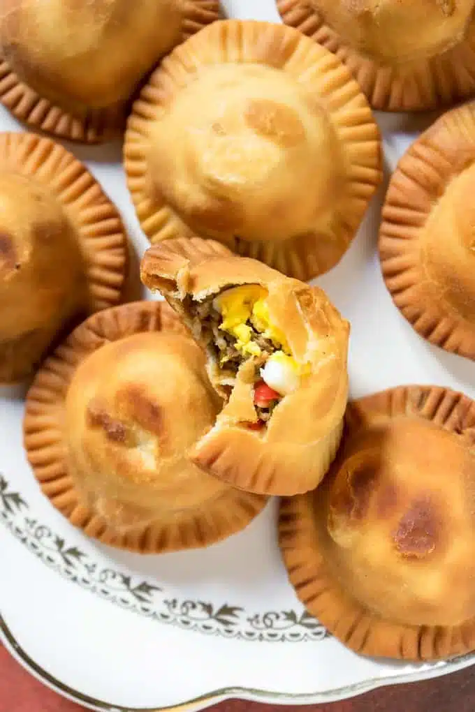 Pastelitos Venezolanos - Traditional Venezuelan Recipe | 196 flavors